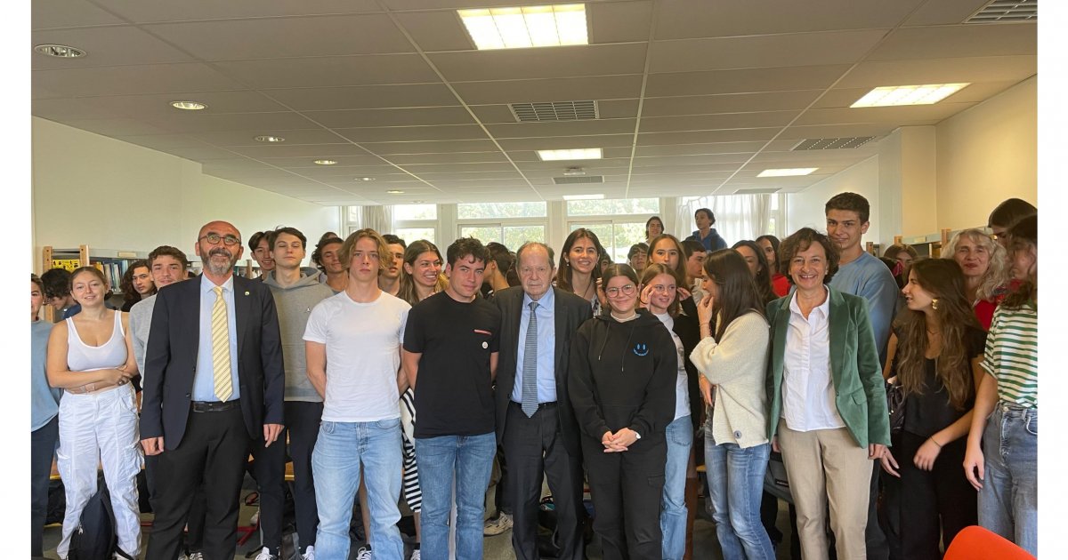 Lycée Alexandre Dumas - 112 Boulevard de la République - 92210 SAINT-CLOUD - ce.0920801w@ac ...